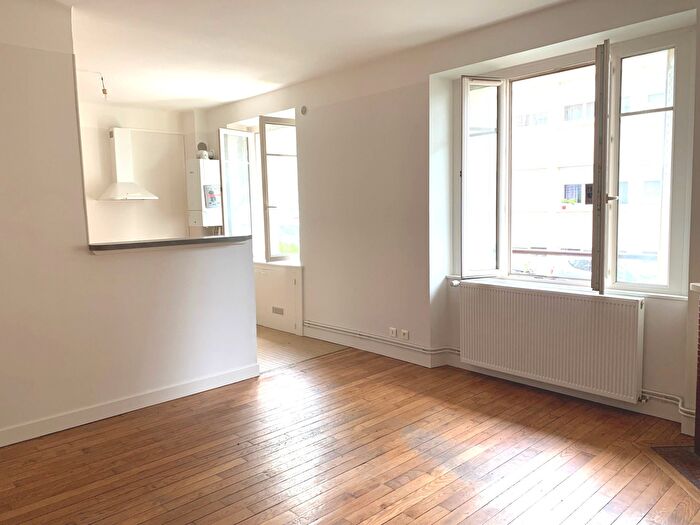Appartement 3 pièces à Brive-la-Gaillarde, Centre-ville, Pont Cardinal, Champanatier, à louer