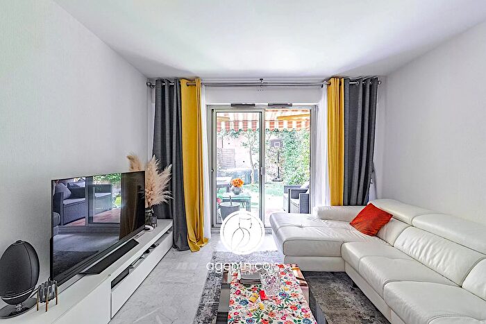 Maisons à vendre et appartements à louer - 1