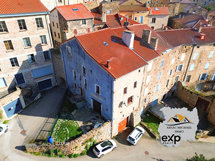 Maison à vendre - Pradelles - 8 pièces - 3 chambres