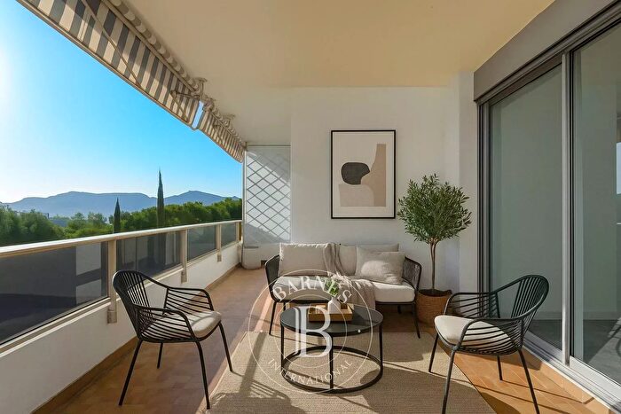 Appartement à vendre - Marseille e , Perier - 4 pièces - 3 chambres