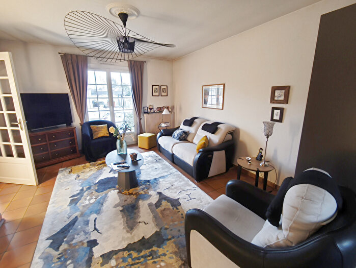 Maison à vendre - Saint-Gervais-en-Belin - 7 pièces - 6 chambres