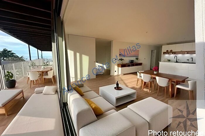 Appartement à vendre - Pléneuf-Val-André - 4 pièces - 3 chambres