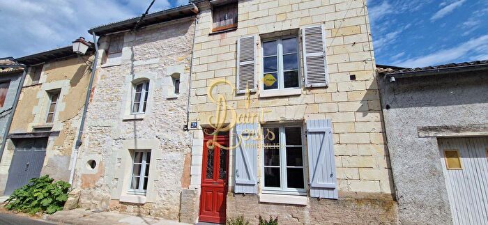 Maison 6 pièces à Richelieu, à louer