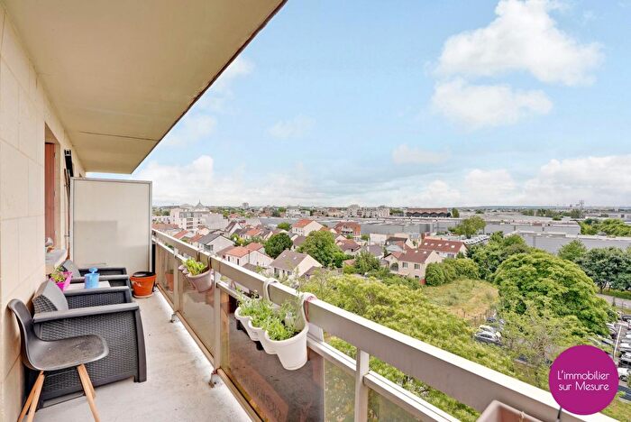 Appartement à vendre - Le Bourget, Edouard Vaillant - 4 pièces - 3 chambres