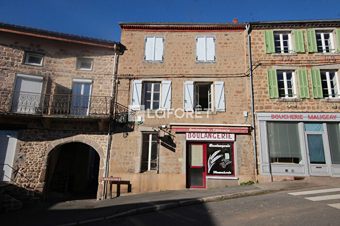 Maison à vendre - Chambost-Longessaigne - 8 pièces - 5 chambres