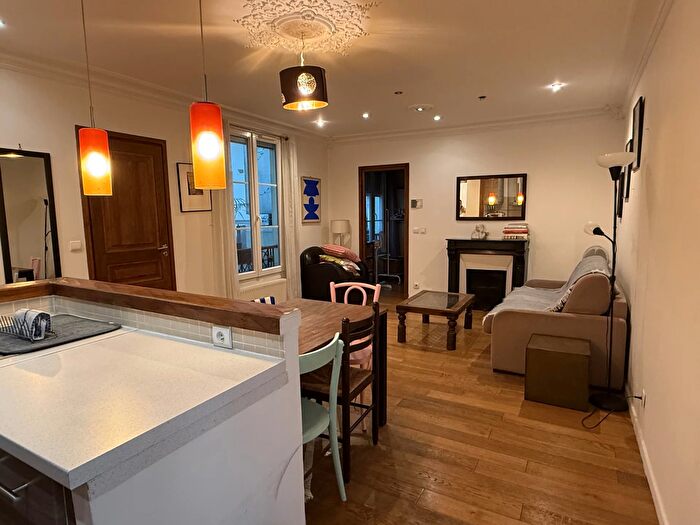 Paris 4ème, Saint-Merri : Appartement 2 pièces à vendre