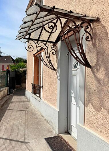 Jouy-le-Châtel - Maison 4 pièces à vendre