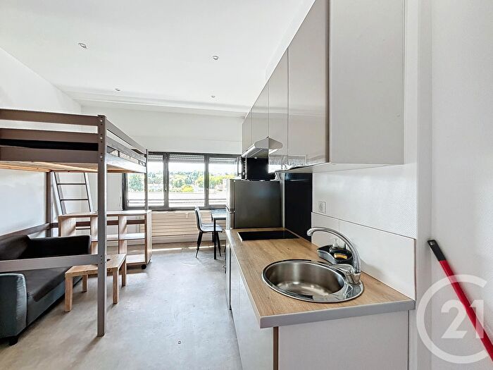 Appartement à louer - Montbéliard, Faubourg, Mont-Chevis, Chiffogne, Citadelle - 1 pièce