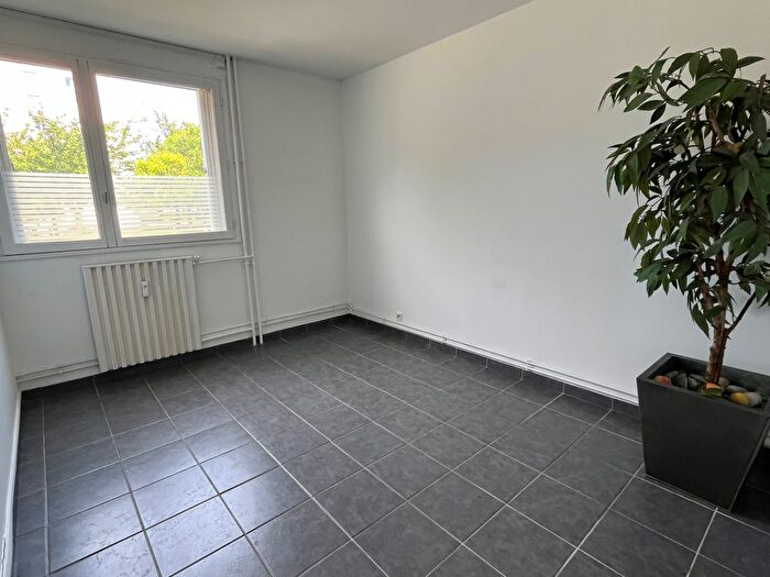 Appartement à vendre - Compiègne - 4 pièces - 2 chambres