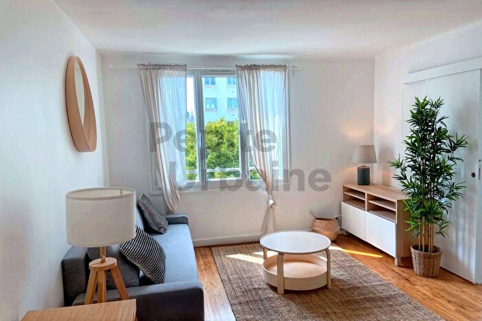 Chalâtres, Nantes : Appartement 2 pièces à louer