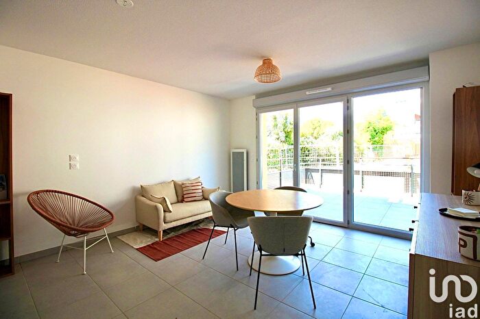 Appartement à vendre - Vitrolles, Centre-ville, Roucas, Les Pins, Le Liourat - 2 pièces - 1 chambre