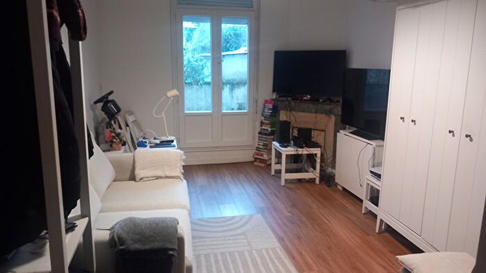 Appartement à louer - Bordeaux, Saint-Seurin - 1 pièce