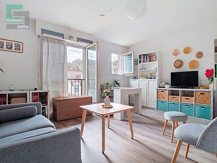 Appartement à vendre - Fontainebleau, Constance, Fleury - 1 pièce