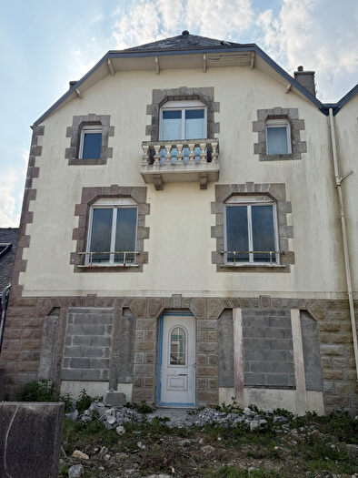 Maison 8 pièces à Lanvéoc, à vendre