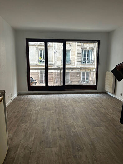 Appartement à louer - Paris e , Jules Joffrin - 1 pièce