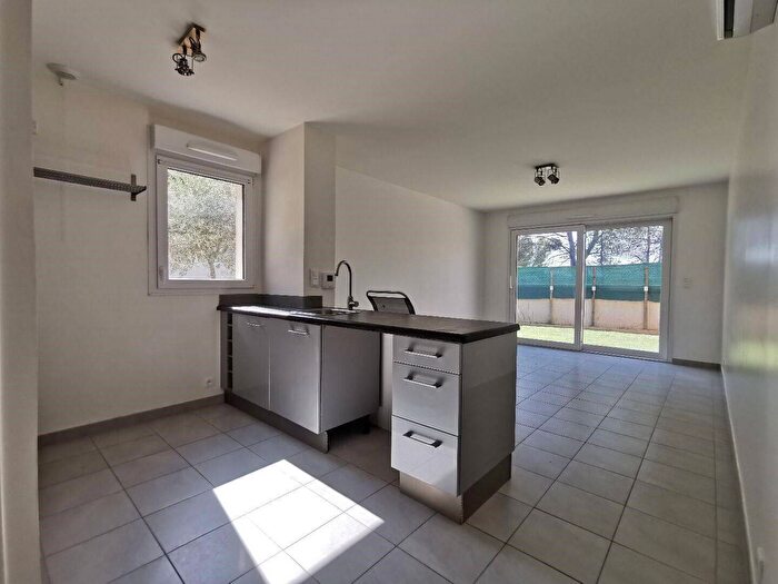 Appartement à louer - Pertuis - 2 pièces - 1 chambre