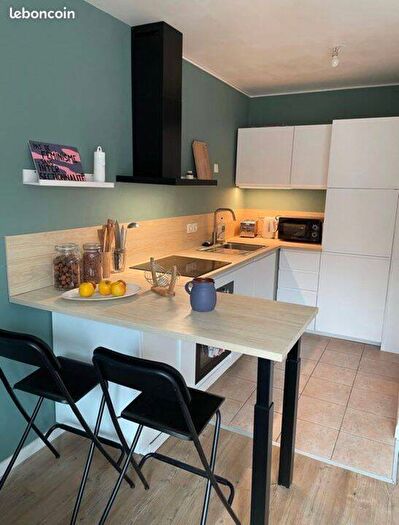 Carnot-Petit Pont-Alouettes, Alfortville : Appartement 2 pièces à louer