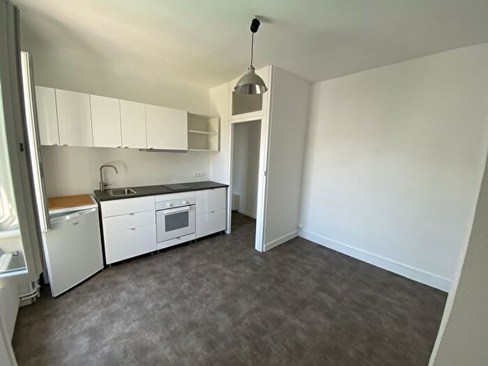 Appartement à louer - Clermont-Ferrand, Delille, Cathédrale, La Gare - 2 pièces - 1 chambre