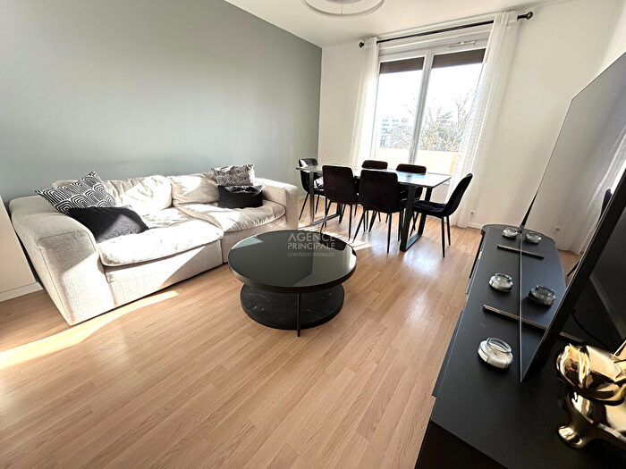 Appartement à vendre - Poissy, Beauregard - 3 pièces - 2 chambres