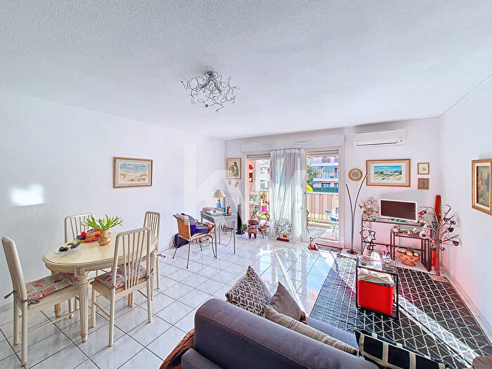 Appartement 3 pièces à vendre - Cagnes-sur-Mer, Le Cros de Cagnes, Les Vespins
