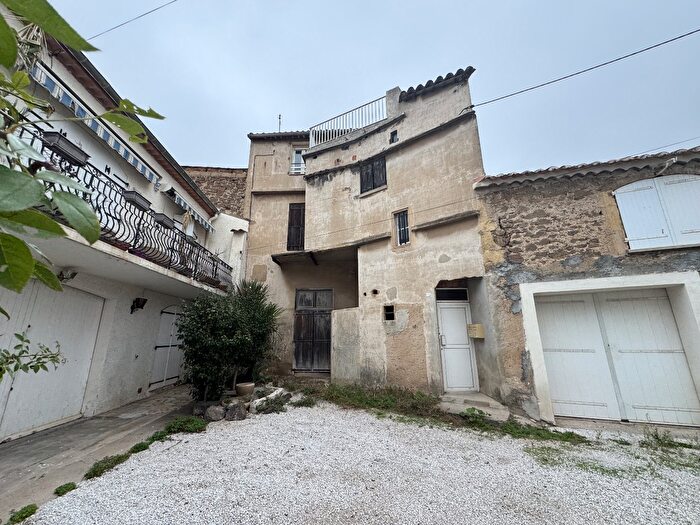 Maison à vendre - Vias, Ville - 7 pièces - 6 chambres