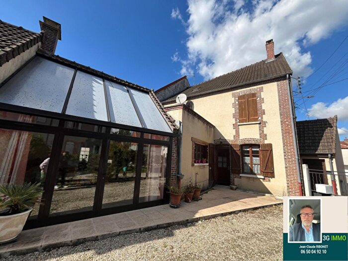 Romilly-sur-Seine, Centre-ville, Gare, Lion, Les Hauts Buissons : Maison 6 pièces à vendre