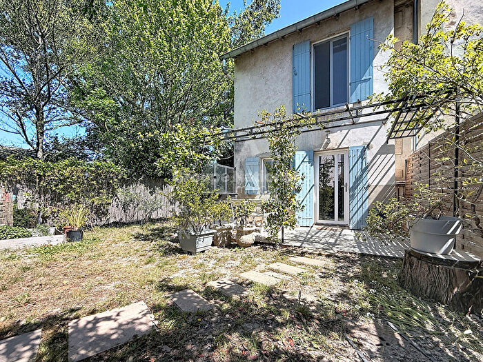 Noves : Maison 2 pièces à vendre