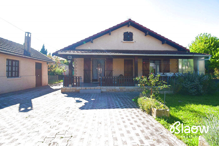 Maison à vendre - Meyzieu, Nord Est - 5 pièces - 3 chambres