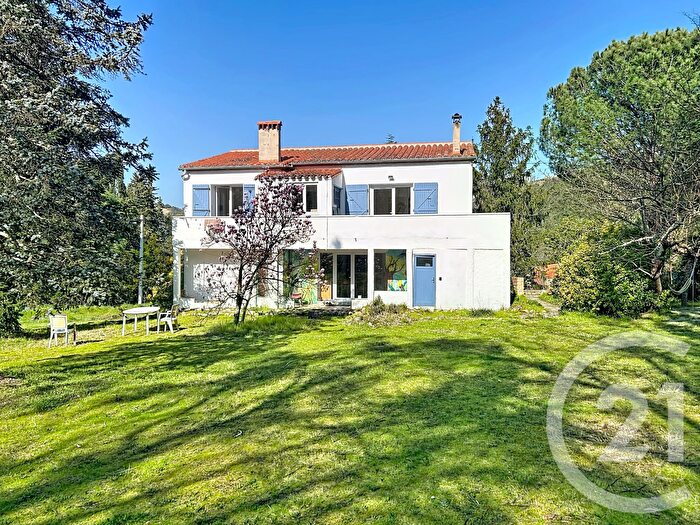 Maison à vendre - Reynès - 6 pièces - 5 chambres