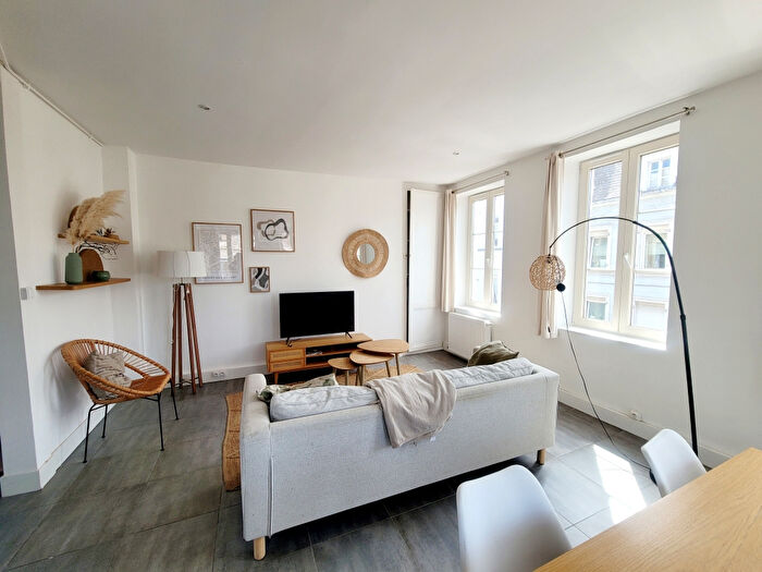 Appartement à louer - Boulogne-sur-Mer, Tivoli, Tintelleries - 2 pièces - 1 chambre