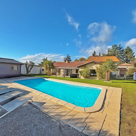 Maison à vendre - Vourles - 6 pièces - 4 chambres