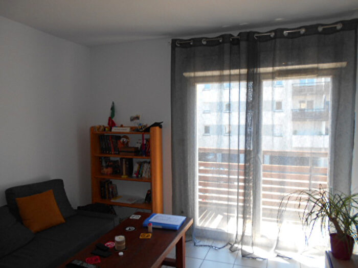 Appartement 2 pièces à louer à Bègles, Birambits