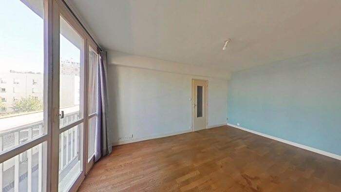Saint-Étienne, Bernay, Valfuret : Appartement 2 pièces à louer