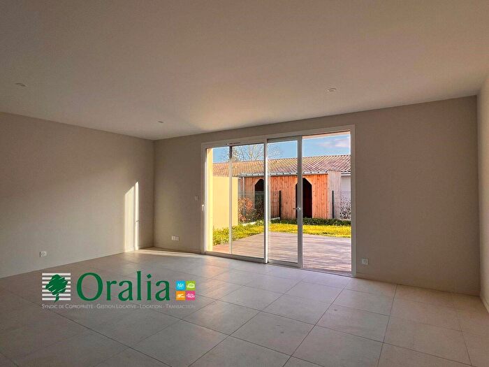 Maison à louer - Ludon-Médoc - 4 pièces - 3 chambres