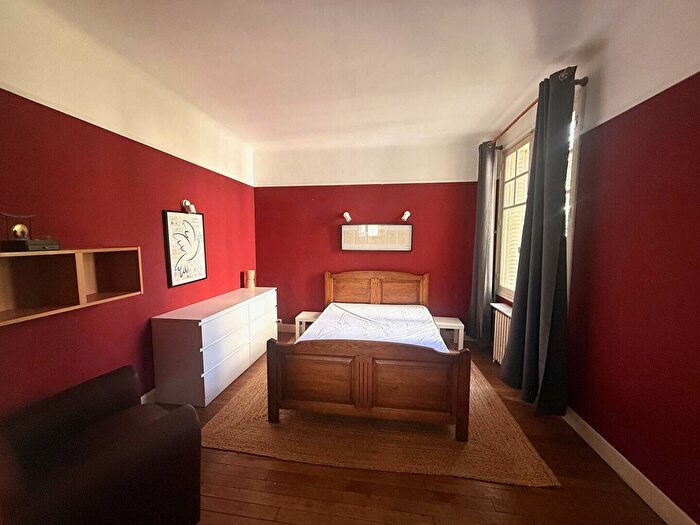 Appartement à louer - Agent Sarre-Centre-Les Vallées-La Garenne, Colombes - 2 pièces - 1 chambre