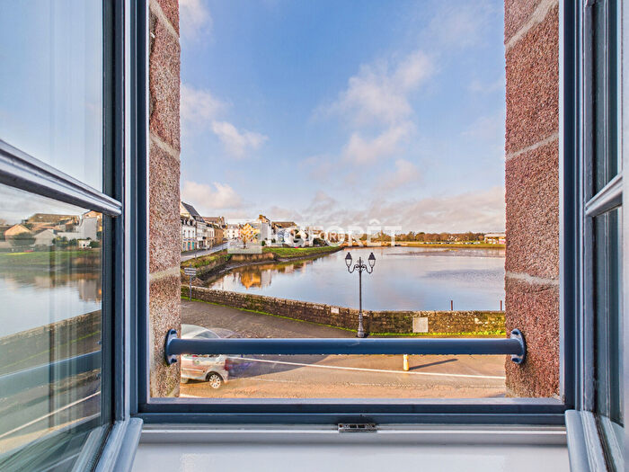 Appartement à louer - Pont-lAbbé - 5 pièces - 4 chambres