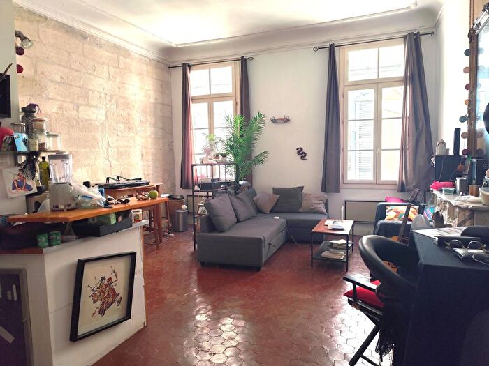 Avignon, Palais des Papes, Zone Piétonne : Appartement 2 pièces à vendre