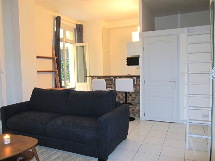 Appartement à vendre - Paris e  - 1 pièce