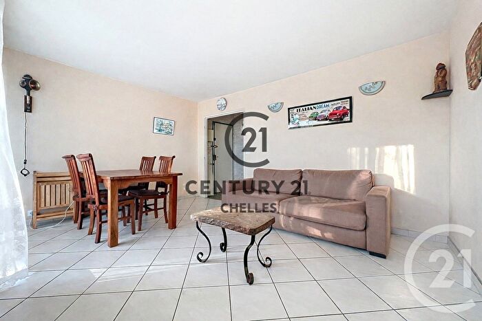 Appartement à vendre - Chelles, Mont-Chalâts, Colline du Fort, La Tuilerie - 3 pièces - 2 chambres