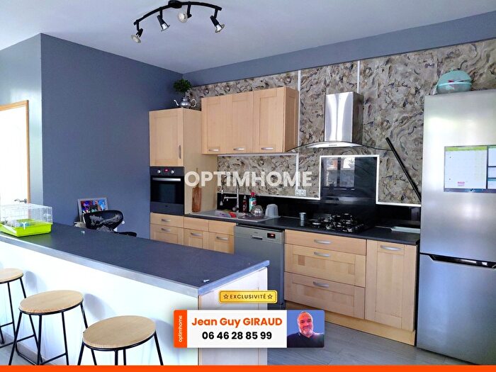 Maison à vendre - Thiers - 5 pièces - 3 chambres