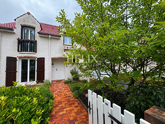 Maison 7 pièces à Fourqueux, à vendre