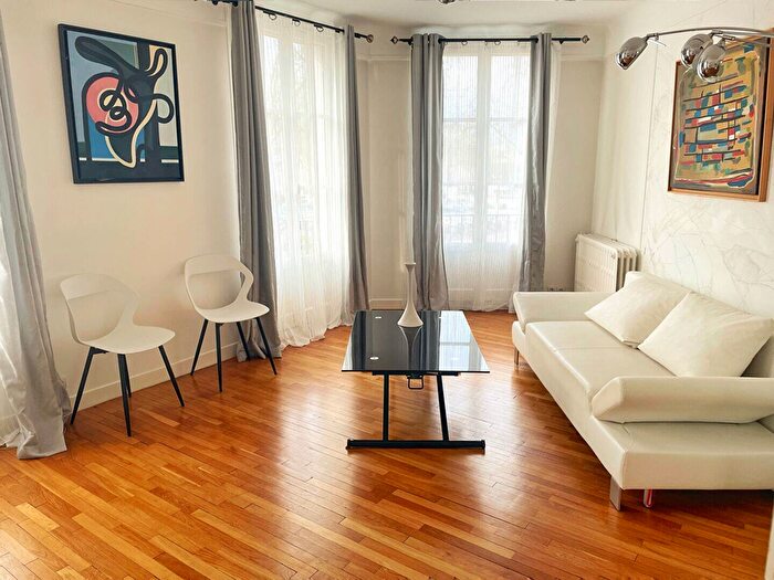 Appartement à louer - Chantiers, Versailles - 4 pièces - 3 chambres