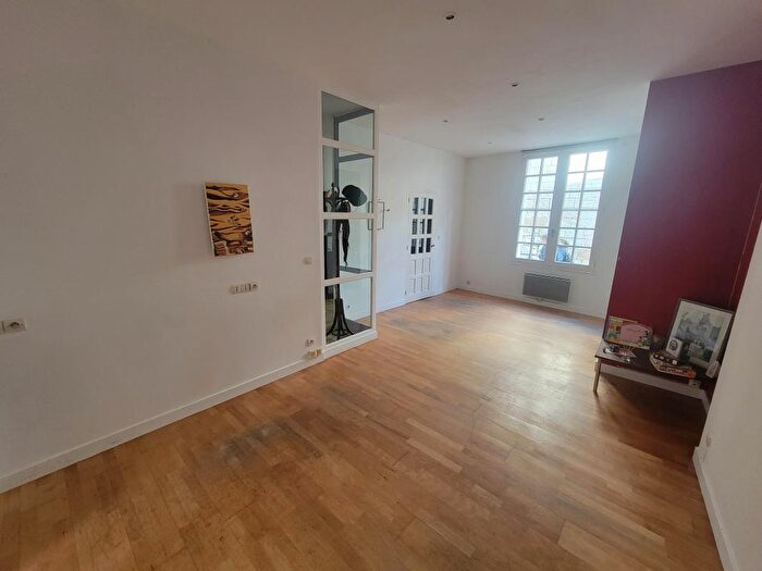 Maison à vendre - Châtellerault, Centre-ville - 4 pièces - 3 chambres