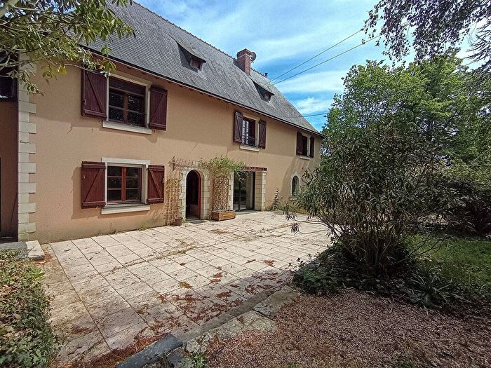 Maison 8 pièces à louer à Rives-du-Loir-en-Anjou