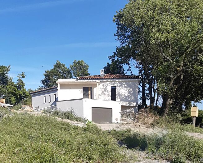 Maison à vendre - Pélissanne - 4 pièces - 3 chambres