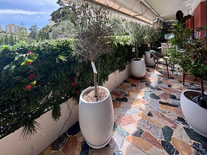 Appartement à vendre - Nice, Saint-Philippe, Estienne dOrves - 4 pièces - 3 chambres