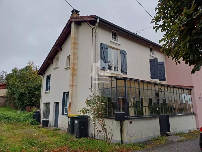 Maison à vendre - Viscomtat - 6 pièces - 4 chambres