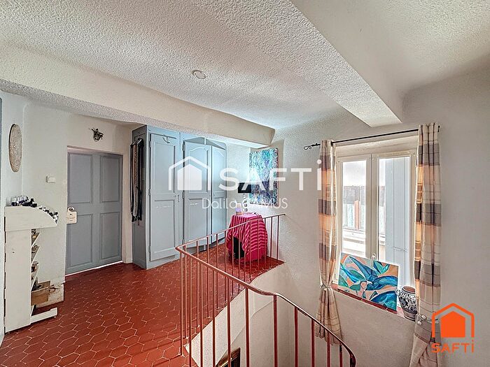 Maison à vendre - Régusse - 5 pièces - 3 chambres