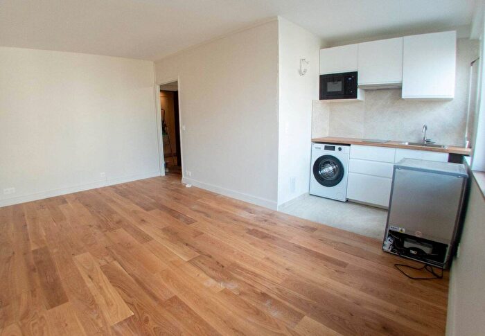 Appartement à louer - Gambetta, Paris ème arrondissement - 1 pièce