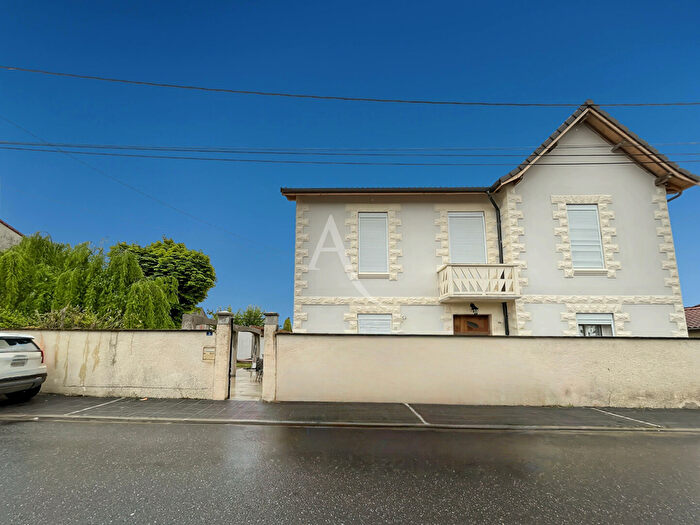 Maison à vendre - Fumel - 6 pièces - 4 chambres
